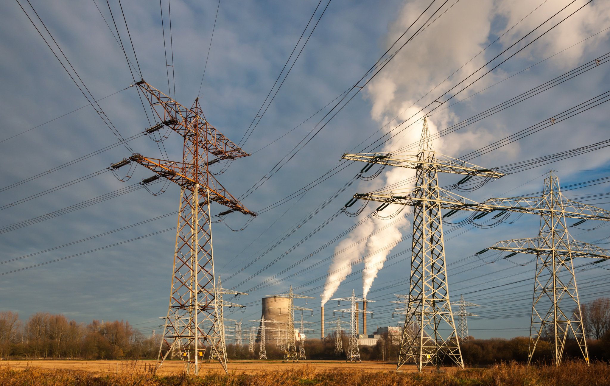 The scale economy myth of electric utilities | Economics Outside the Cube